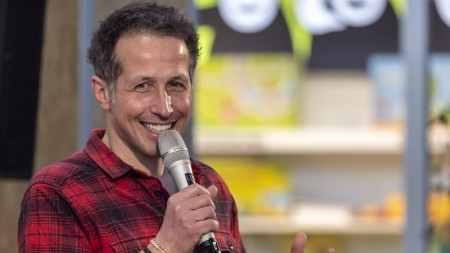 SR-Mediathek.de: Aus dem Leben: Moderator und Reporter Willi Weitzel